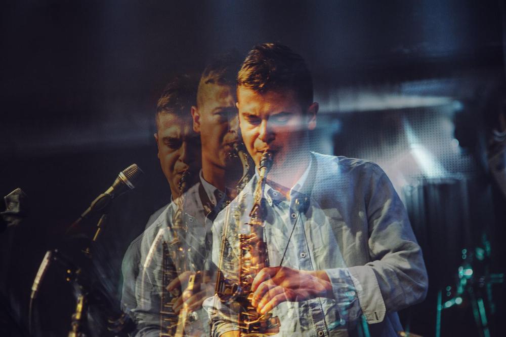 Gyva saksofono muzika | Kaina nuo 90€ | Breezit