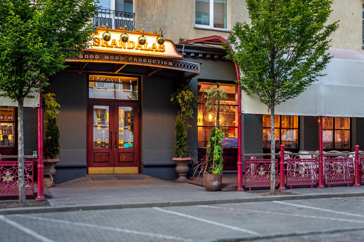 Skandalas | Kaina nuo 2000€ | Breezit
