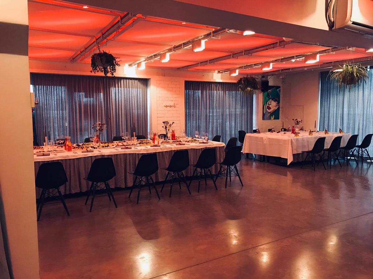 Pilnas samtis | Kaina nuo 1200€ | Breezit