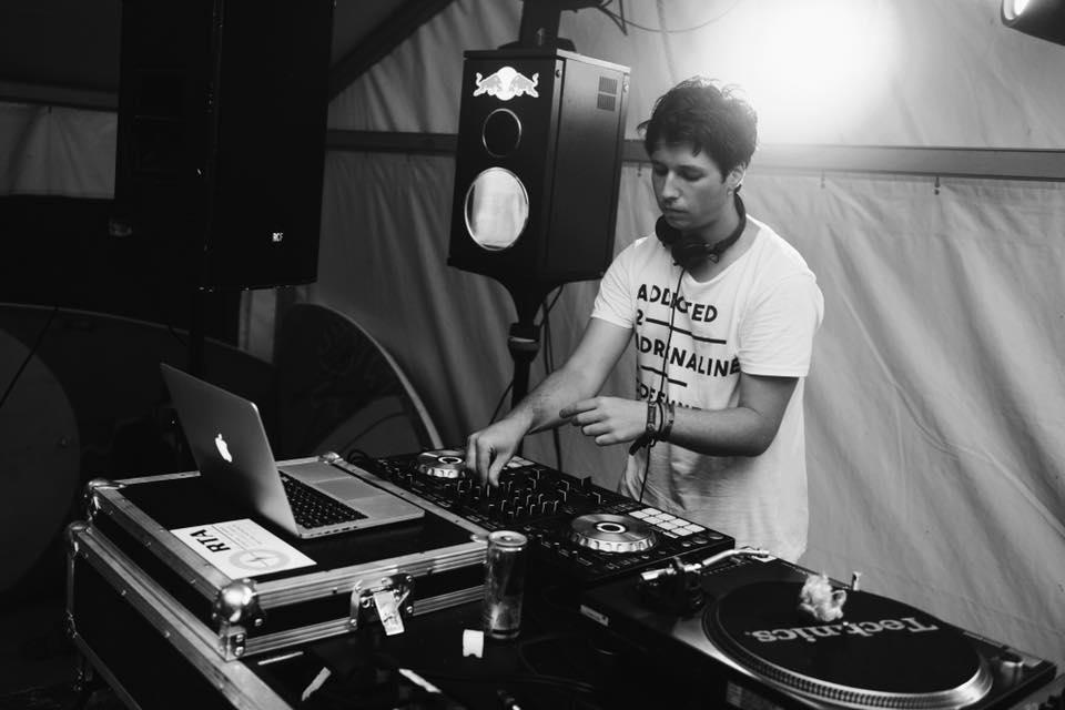 Dj Montello | Kaina nuo 550€ | Breezit