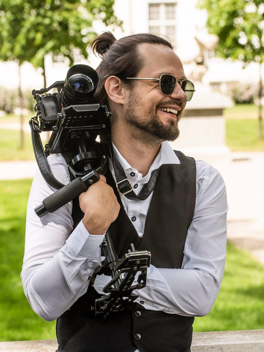 PAULIUS JONIKAS FILMS | Kaina nuo 83€/val. | Breezit