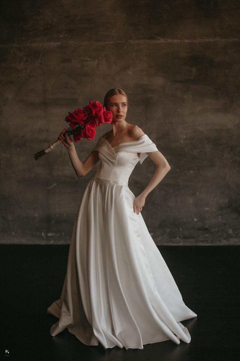 Suknelių Rojus | Kaina nuo 300€ | Breezit