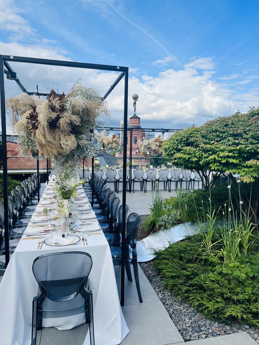 Hilton Garden Inn Vilnius - Restoranas ir baras | Kaina nuo 2500€ | Breezit